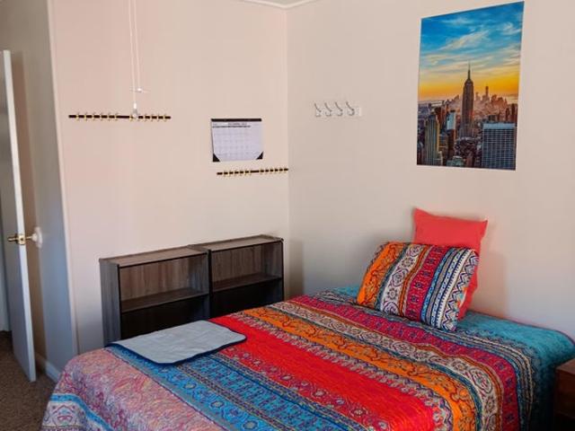 $850/mo 1br 260ft2 Furnished Room with Ensuite