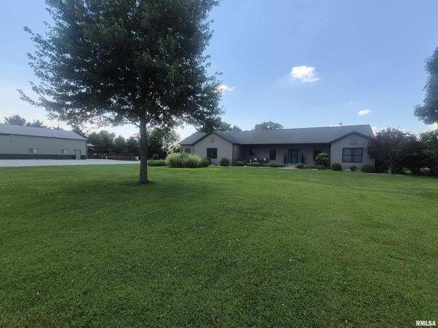 8515 Cardinal Hill Dr, Rochester, IL 62563