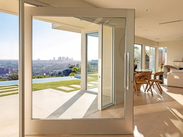 8515 Hedges Way, Los Angeles, CA 90069