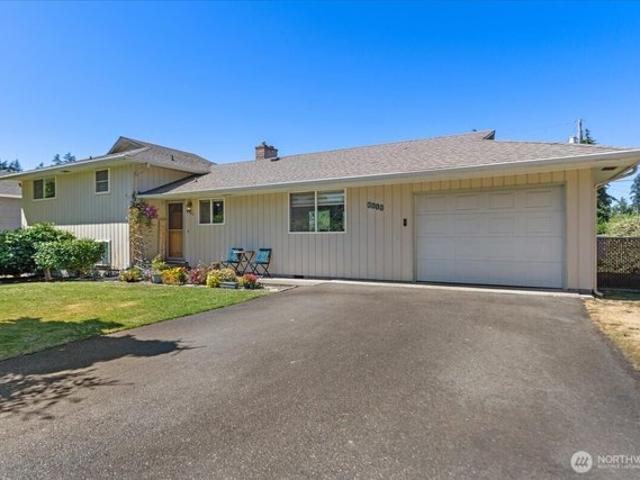 8515 94th St SW, Lakewood, WA 98498