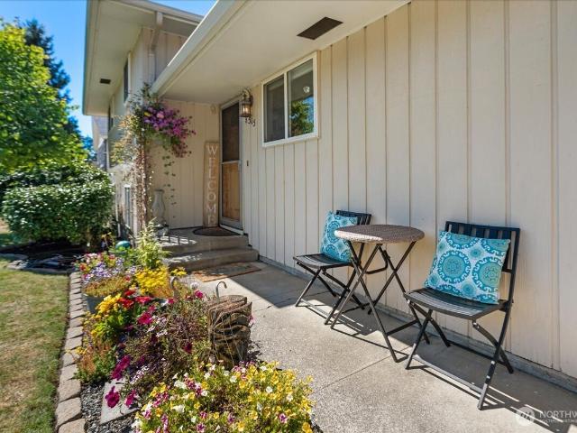 8515 94th Street SW