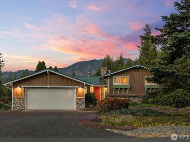 8516 th Ave SE, Snoqualmie, WA 98065