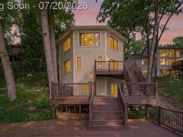 8516 Thendara Blvd, Independence, MI 48348