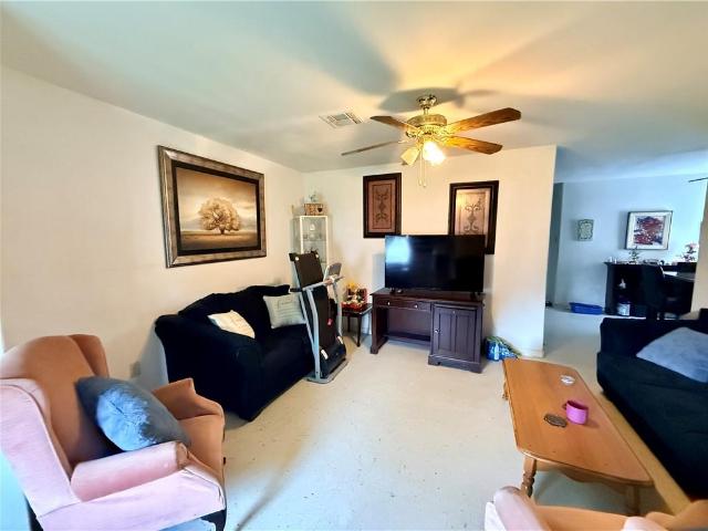 8516 18 Deerfield Drive