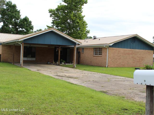 8517 Greenfields Road