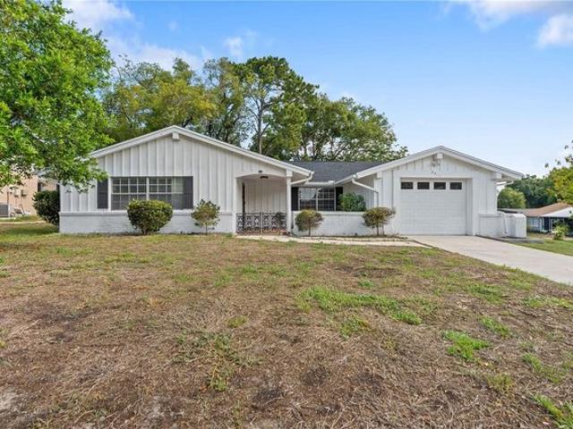 8517 Sunflower Ln, Hudson, FL 34667