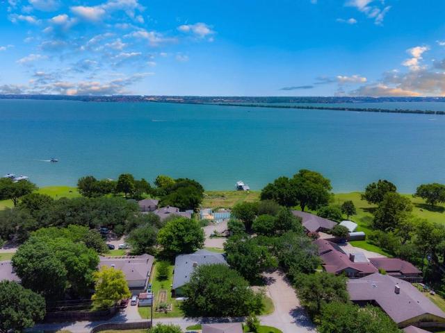 8518 Bridgewater Dr, Rowlett, TX 75088 | MLS #21095 | Compass