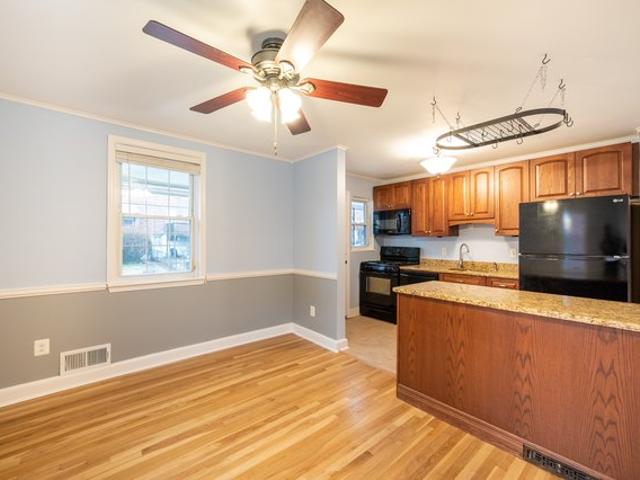 8518 Water Oak Rd, Parkville, MD 21234