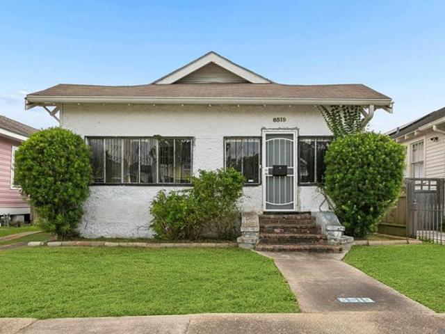 8519 Pritchard Pl, New Orleans, LA 70118