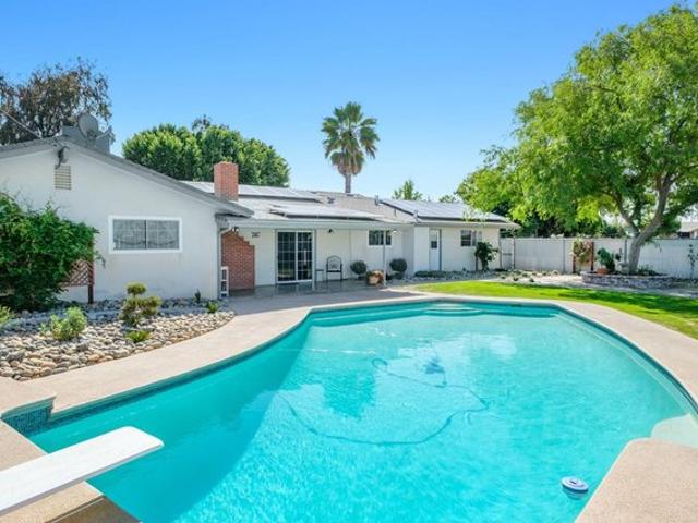 8519 S Orange Ave, Fresno, CA 93725