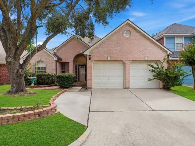 8510 Mayside Ln, Houston, TX 77040