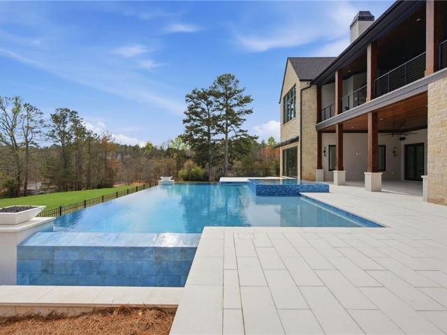 8510 Blue Heron Drive