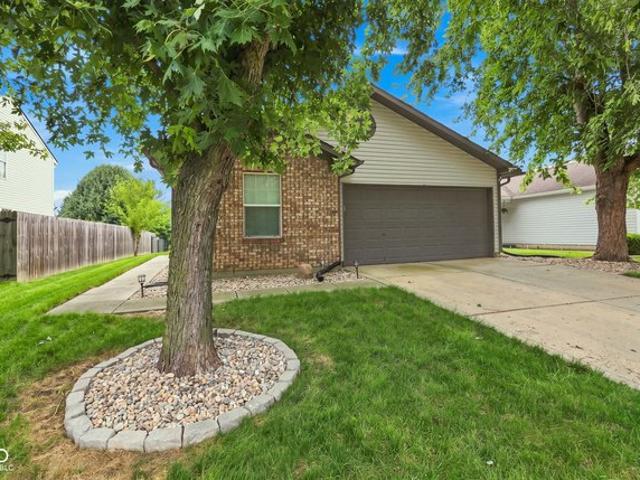 8510 Coralberry Ln, Indianapolis, IN 46239