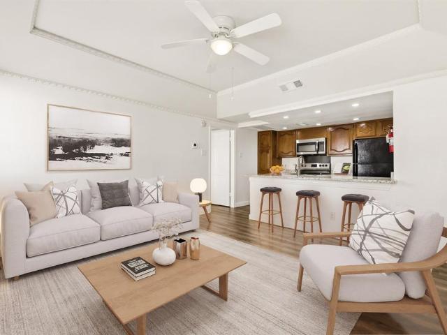 8510 Park Lane # 201