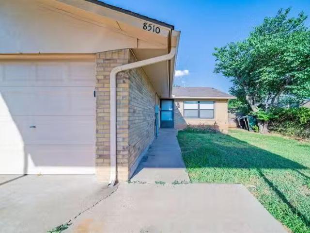 8510 S BROOKLINE AVE, OKLAHOMA CITY, OK 73159 Single Family Re.
