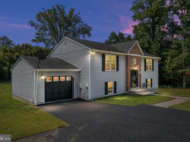 8510 Schultz Rd, Clinton, MD 20735
