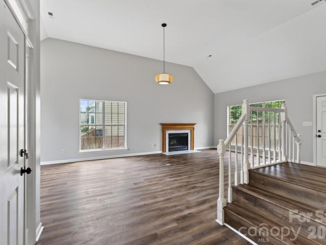 8511 Albury Walk Lane