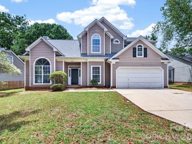 8511 Albury Walk Ln, Charlotte, NC 28277