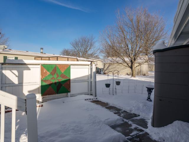 8511 Fig Tree Ln, Roscoe, IL 61073 | MLS #12551