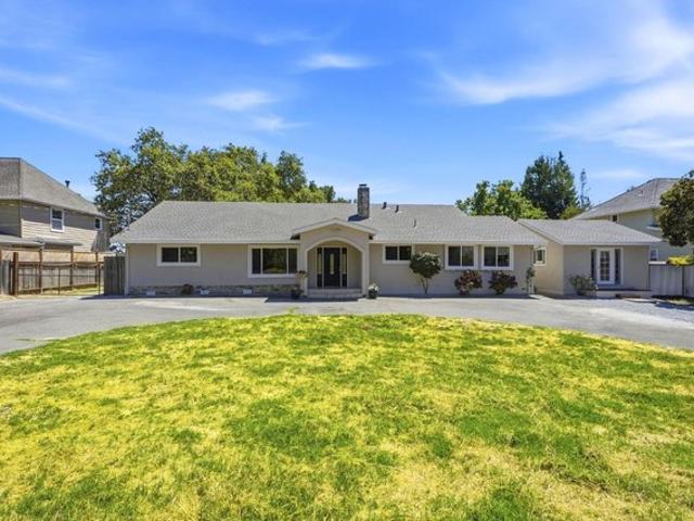 8511 Sonoma Ave, Sebastopol, CA 95472