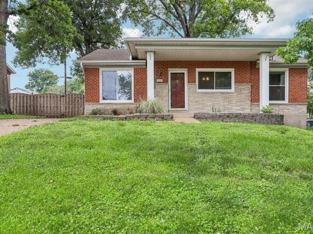 8511 Talma Ct, Affton, MO 63123