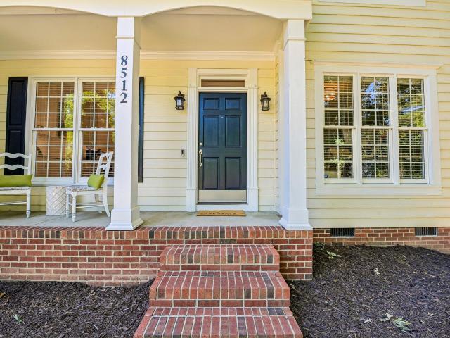 8512 Hampton Chase Court