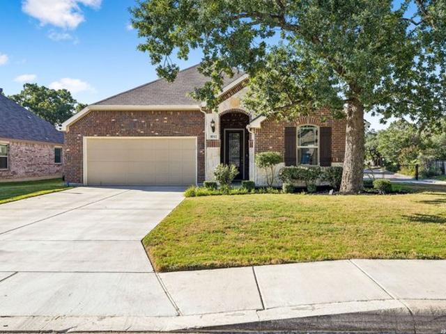 8512 Regusci Grv, Boerne, TX 78015