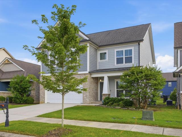 8512 Red Deer Lane