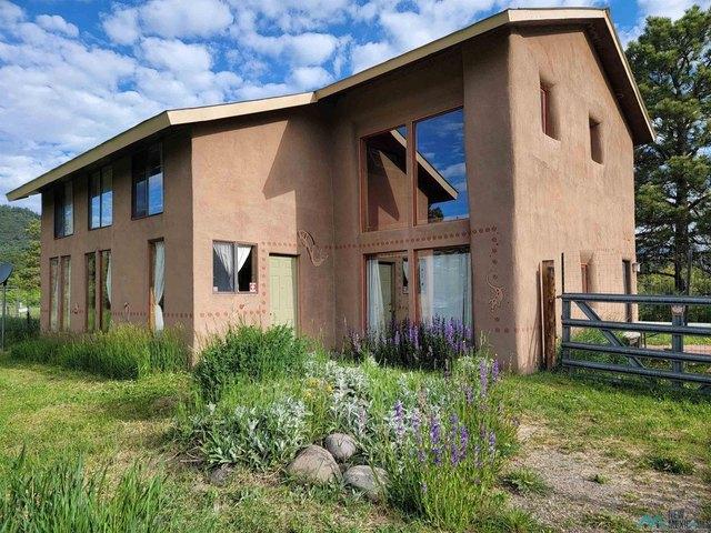 851 3rd St, Chama, NM 87520