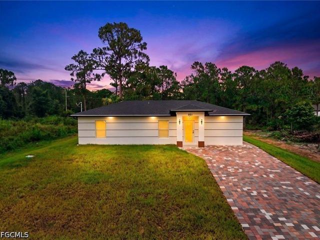 851 Calumet St E, Lehigh Acres, FL 33974