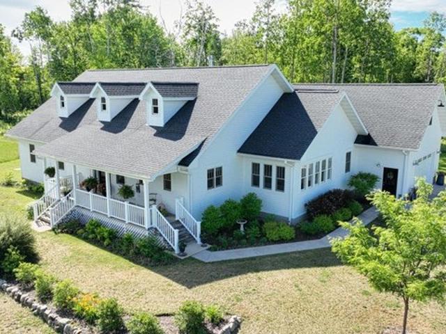 851 N Highway 8, Armstrong Creek, WI 54103