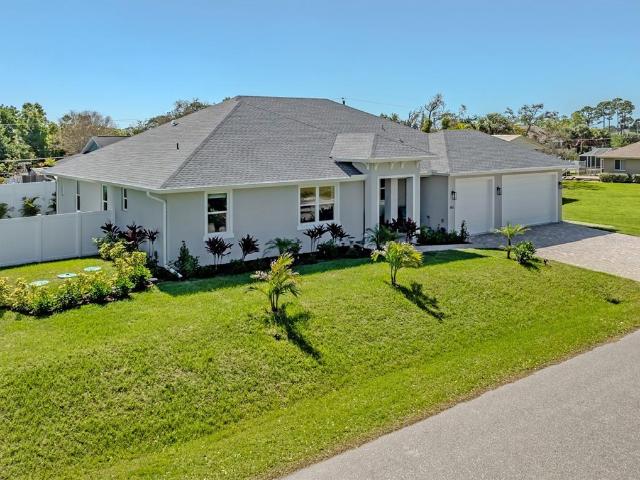 851 Linden Rd, Venice, FL 34293 | MLS #A4686 | Compass