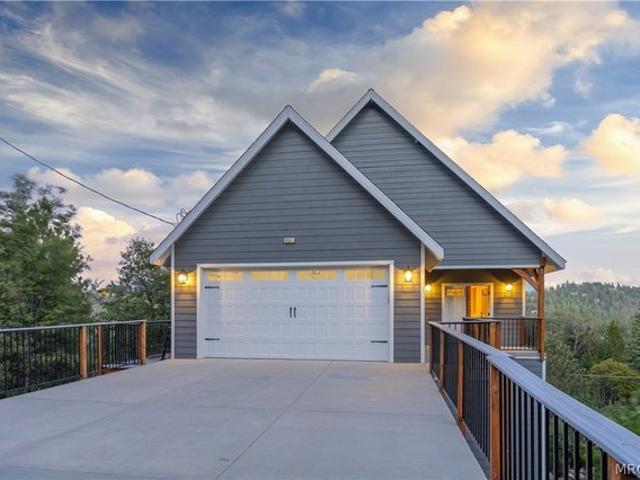 851 Madera Ln, Lake Arrowhead, CA 92352