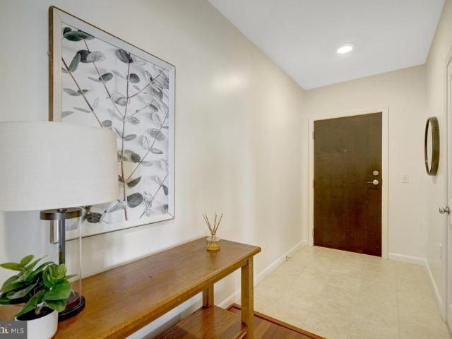 851 N Glebe Road # 1911