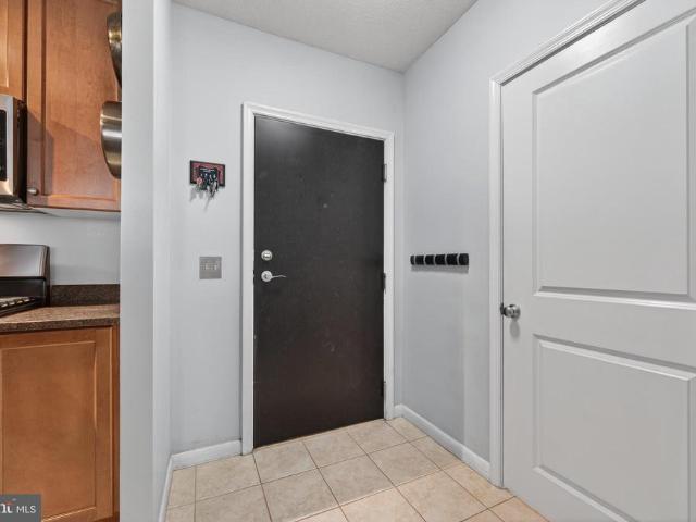 851 N Glebe Road # 1301