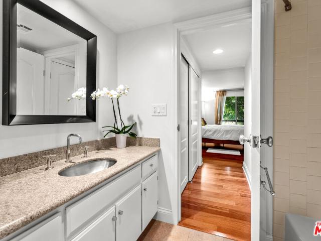 851 N Kings Rd, Unit 102, West Hollywood, CA 90069 | MLS #26857