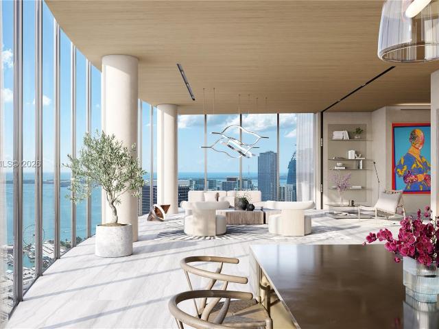 851 NE 1st Ave, Unit PH5700, Miami, FL 33132 | MLS #A11976