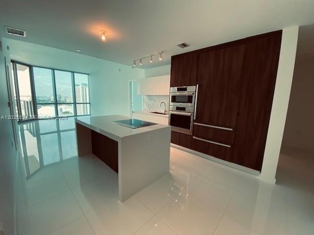 851 NE 1st Ave Unit 1808, Miami, FL 33132