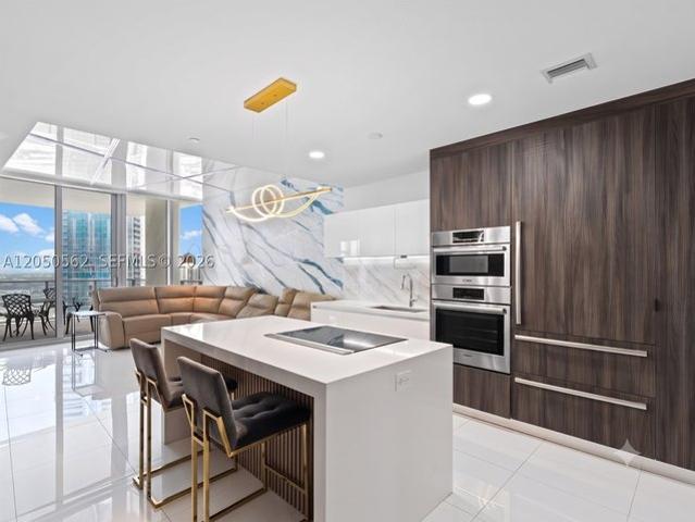 851 NE 1st Ave Unit 3000, Miami, FL 33132