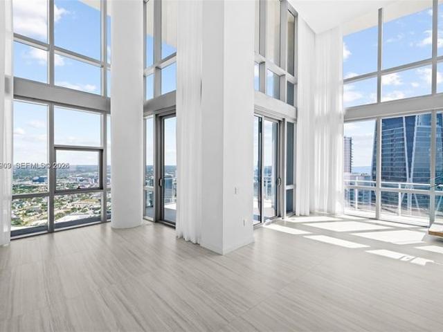 851 NE 1st Ave Ph 5001, Miami, FL 33132