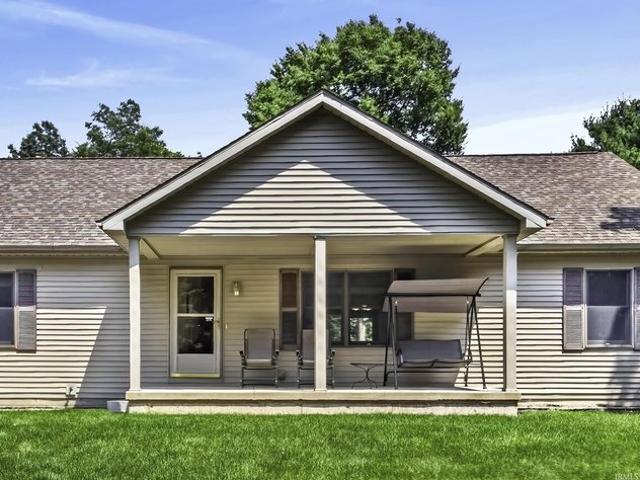 851 S 600 W Rd, Markle, IN 46770
