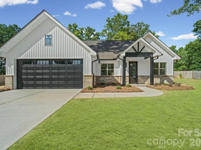 851 Sorrel Ln, Oakboro, NC 28129