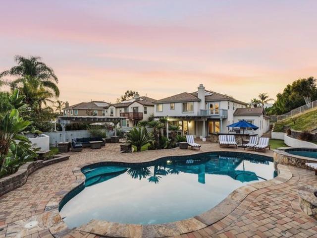 851 Shadow Ridge Pl, Chula Vista, CA 91914