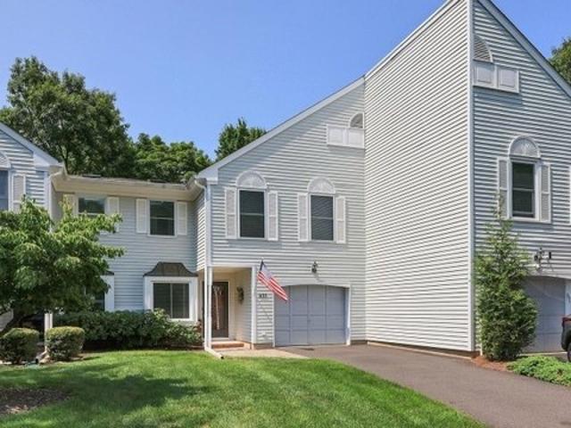 851 Princeton Ct, Branchburg Township, NJ 08853