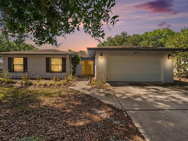 851 Rolling Woods Ln, Lakeland, FL 33813