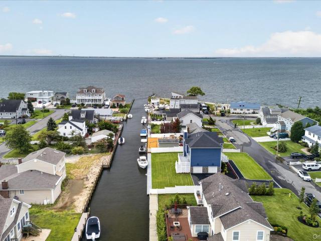 851 W Bay Drive