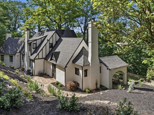851 Woods End Ln SW, Roanoke, VA 24014