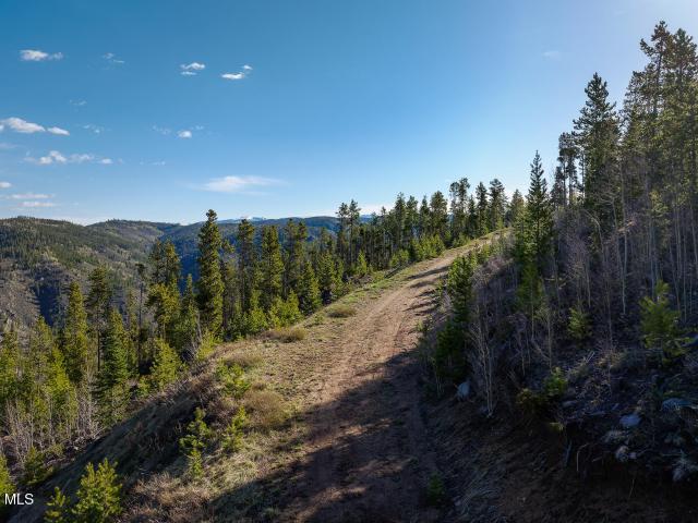 8524 Elk Run Dr, Tabernash, CO 80478 | MLS #25 761