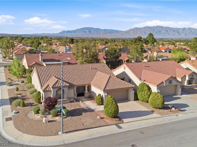 8524 Gull Dr, Las Vegas, NV 89134 | MLS #2764 | Compass