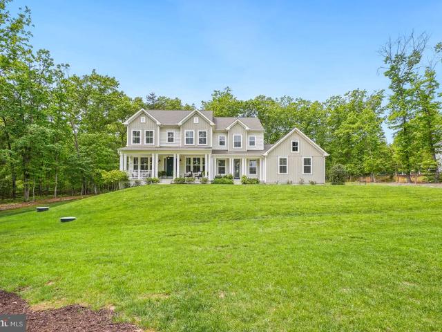 8524 laroque run dr